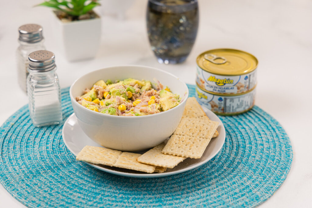 Ensalada de elote, cebolla y de atún Mazatún - Atún Mazatún